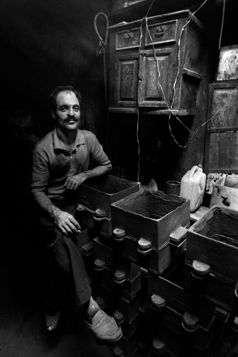 TURKEY. Istanbul. Iron worker. 1987. - Ajam Media Collective